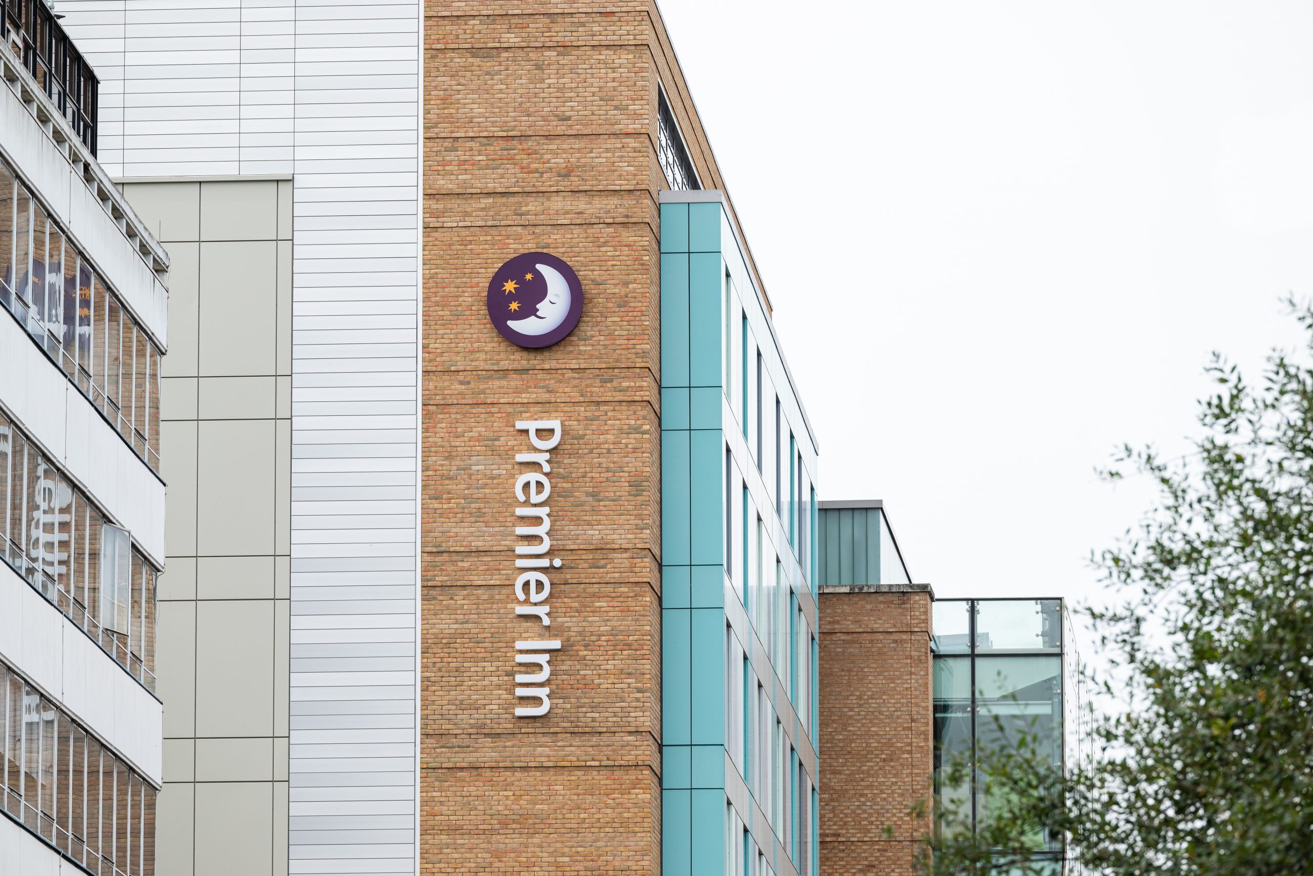 Wimbledon Premier Inn - Alufix Facades Ltd